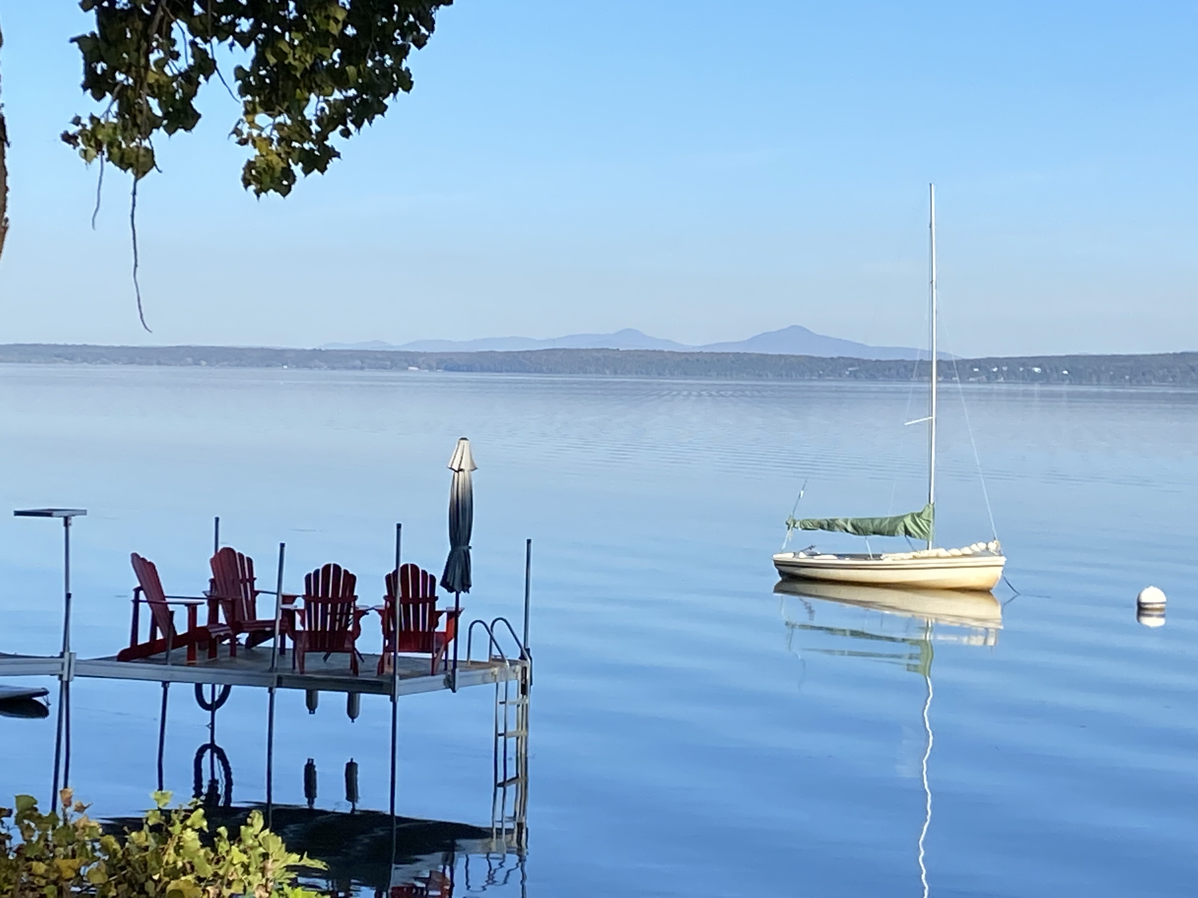 Oasis du lac Champlain – Chalet à louer directement au bord du lac ...